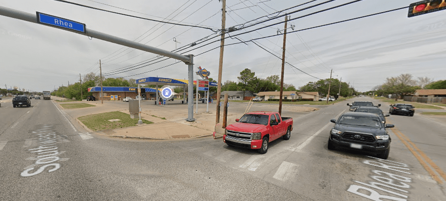 1 Injured in Two-Vehicle Crash at Southwest Parkway and Rhea Road in ...