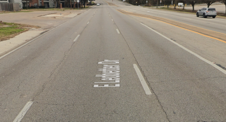 Abel Corbarrubias and Aaron Fields Killed in Dallas Two-Vehicle Accident on East Ledbetter Drive