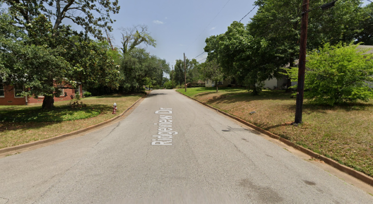 1 Injured in Tyler Crash at Fifth Street and Ridgeview Drive